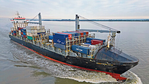 CMA CGM chartert Feeder „Contship Gin“ - THB