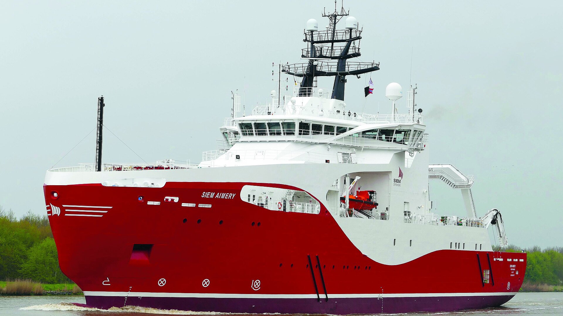 „Siem Aimery“ auf Überführungsfahrt - THB