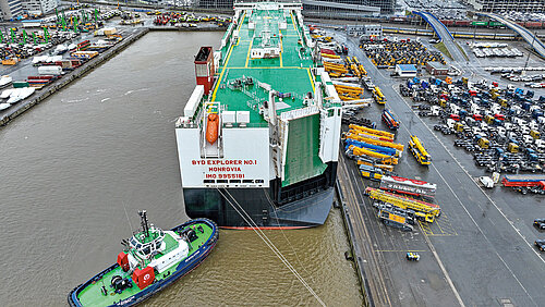 „BYD Explorer No. 1“ erstmals in Bremerhaven - THB